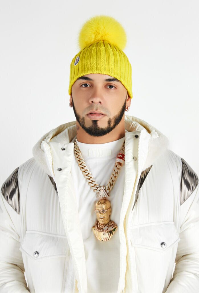 Anuel AA Still Records In Quarantine With His Chains - 1883 Magazine