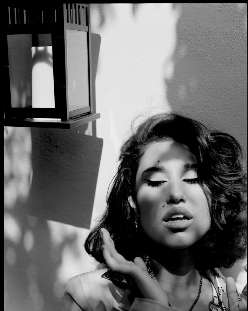 Raye - 1883 Magazine