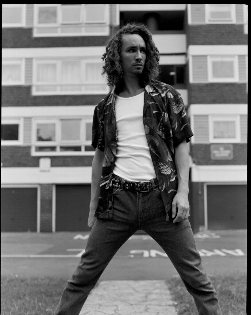 Robert Sheehan - 1883 Magazine
