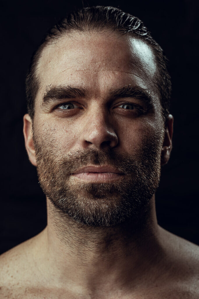 Alejandro Nones - 1883 Magazine