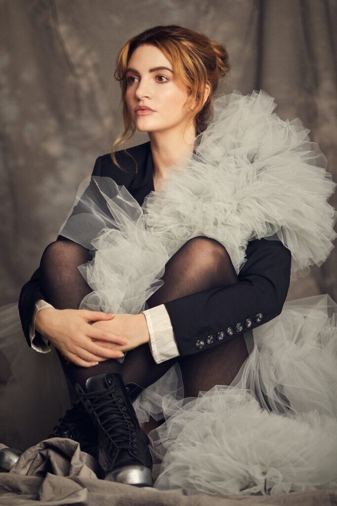 Elle L - Hoping - Behind the Scenes Video - 1883 Magazine