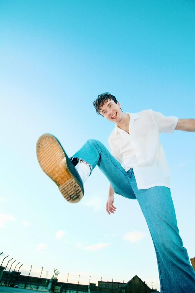 Oli Fox - 1883 Magazine