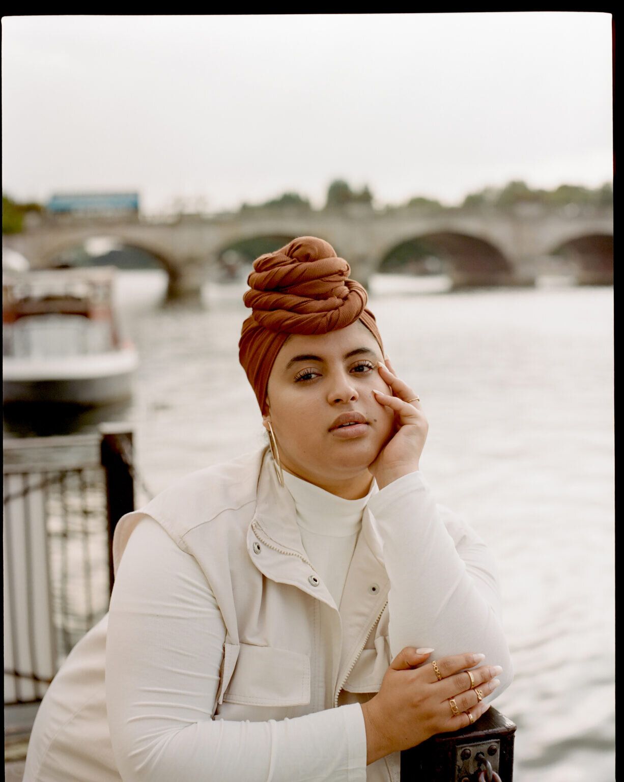 Imen Siar - 1883 Magazine
