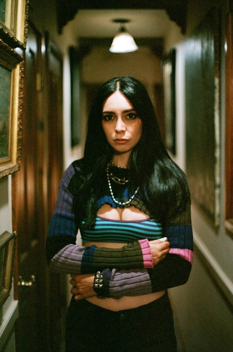 LØLØ - 1883 Magazine