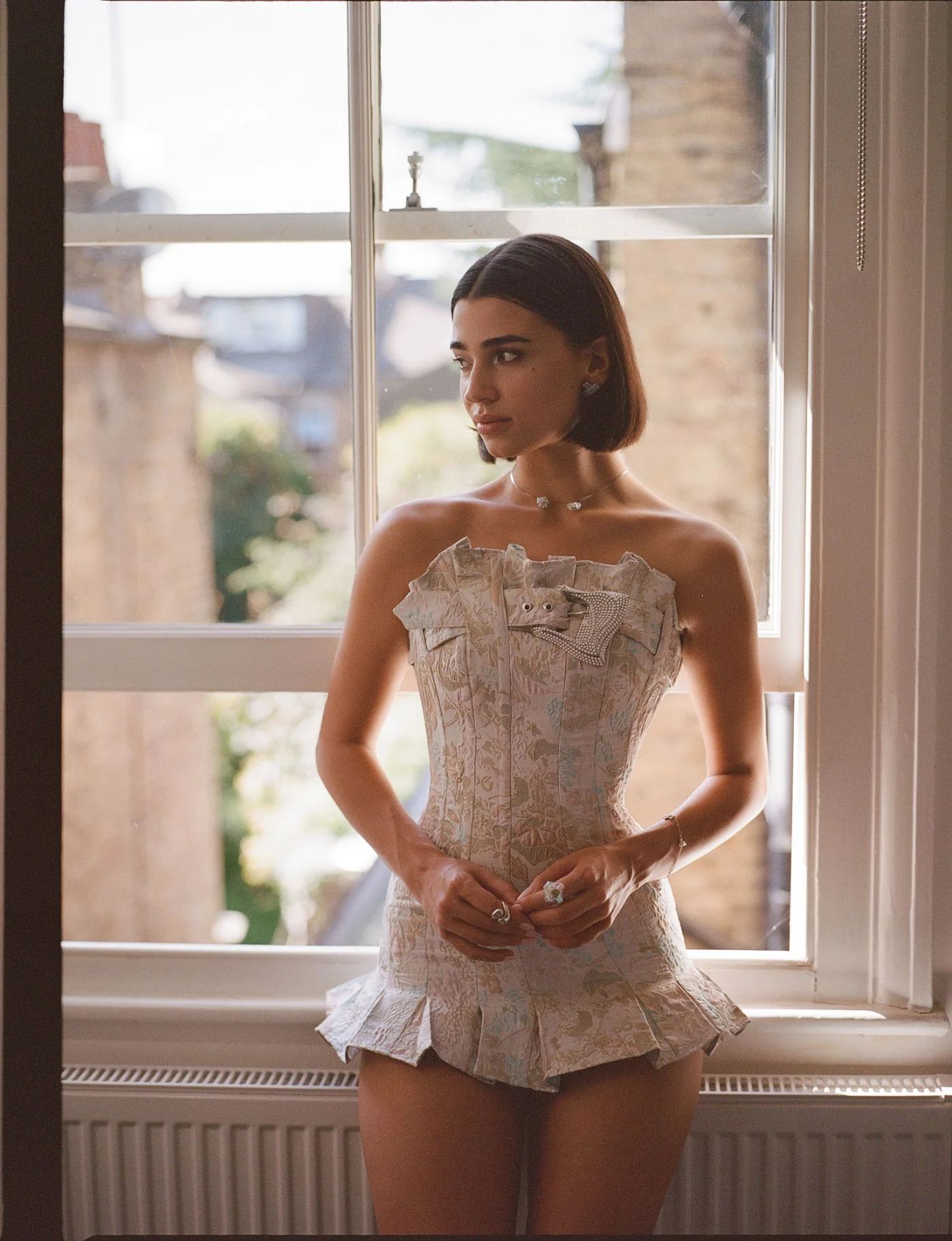 Valentina Serenity 1883 Magazine