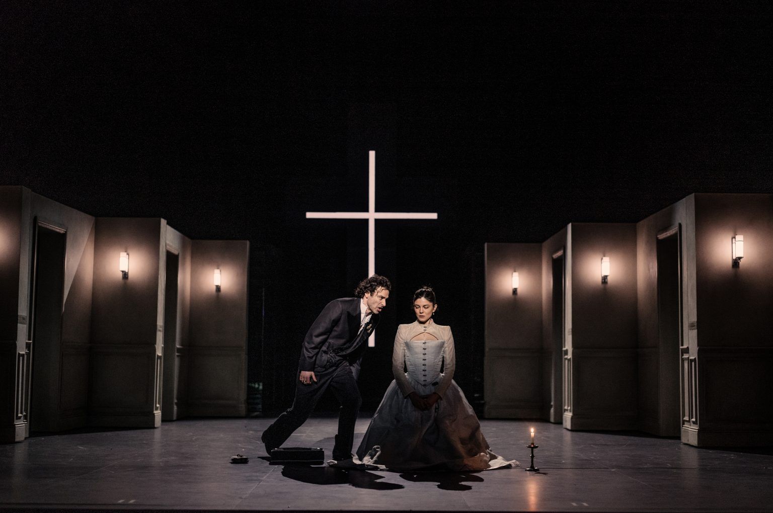 Les Liaisons Dangereuses review | National Theatre - 1883 Magazine